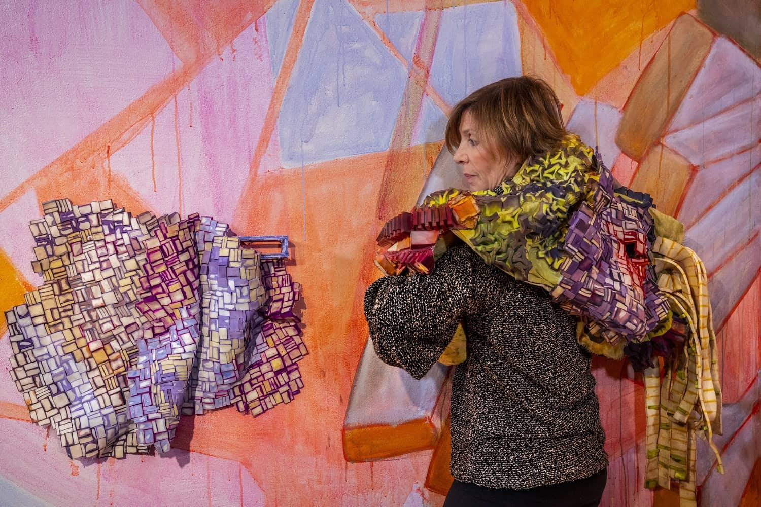 Margery Amdur Makes an Installation - Vasari21